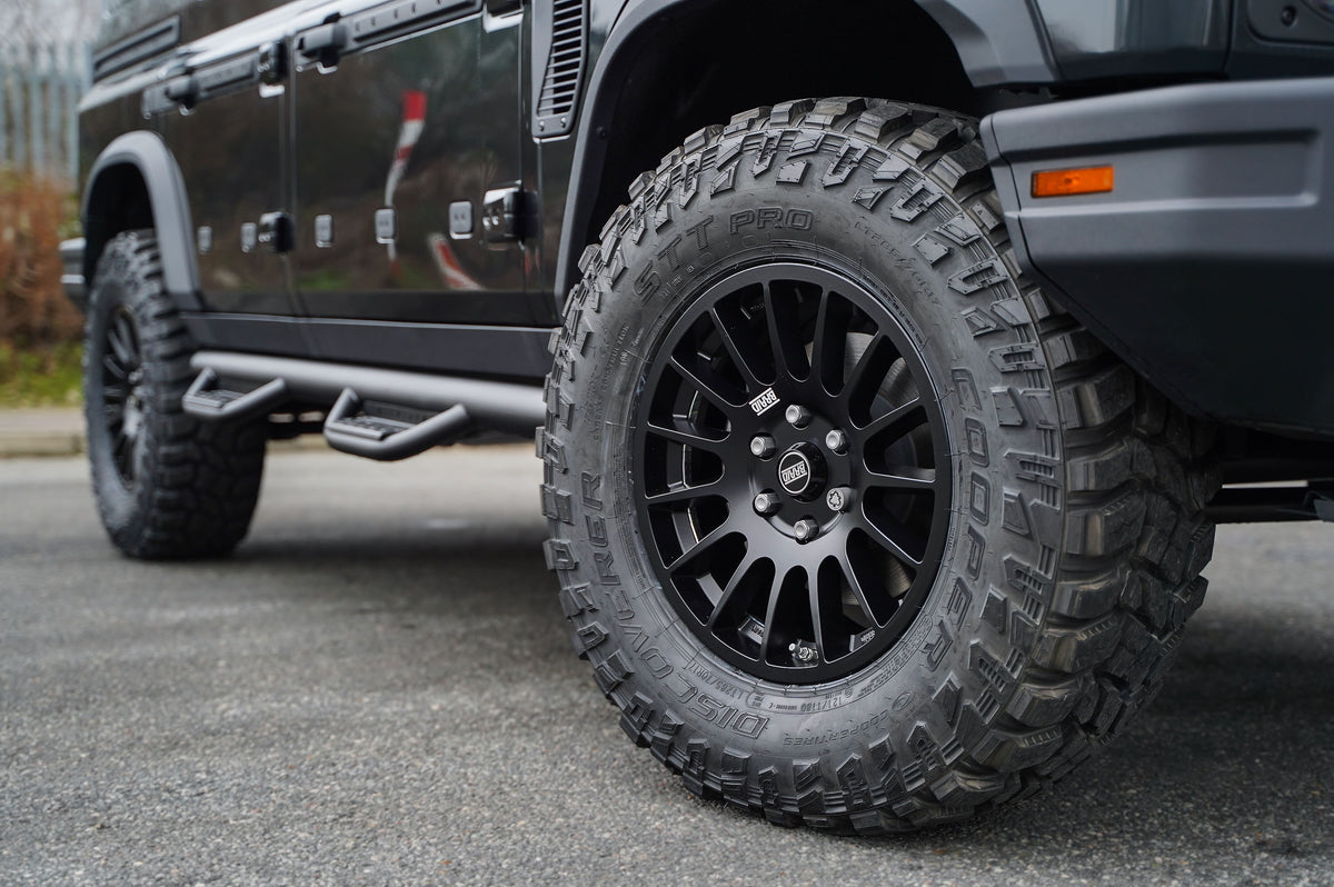 Side Steps – Buzz Overland